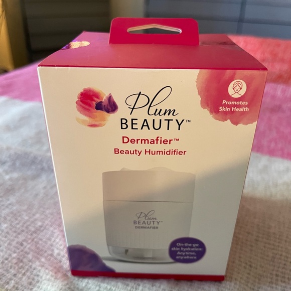 Plum | Skincare | Plum Beauty Portable Dermifier | Poshmark